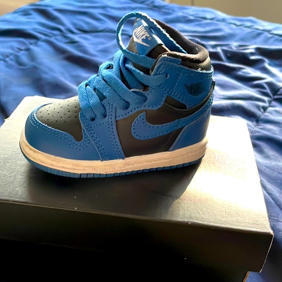 Shoes | Jordan 1 Retro High | Poshmark